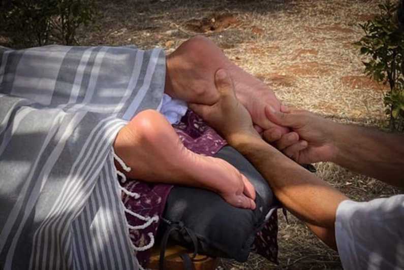 Bari, Wellness massage, from the feet to the face at studio - What Does the Treatment Entail?