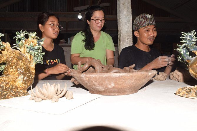 Basic Class and Hand Building Ceramic - The Workshop Environment