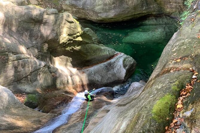 Basic Corippo Canyoning Experience in Valle Verzasca - Highlights of the Canyoning Adventure