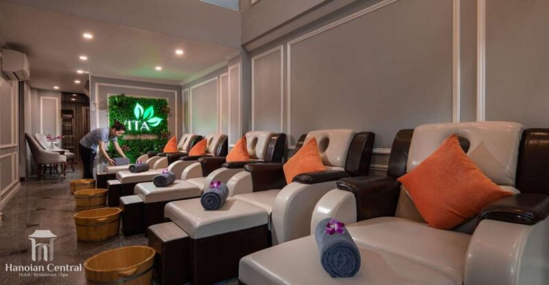 Basic facial care + Aroma Massage - In The Sum Up