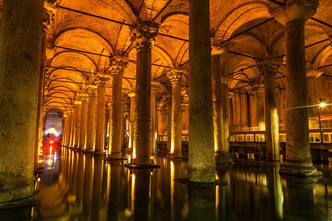 Basilica Cistern Small Group, Live Guide. W/Skip-The-Line Ticket - Small Group Sizes