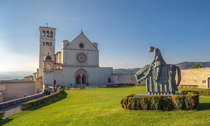 Basilica of Saint Francis Tour With Official Guide - Renowned Medieval Artistic Treasures