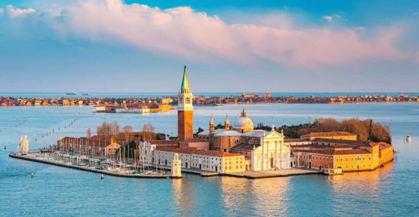 Basilica San Giorgio Maggiore Tour with Water Transport - Key Points