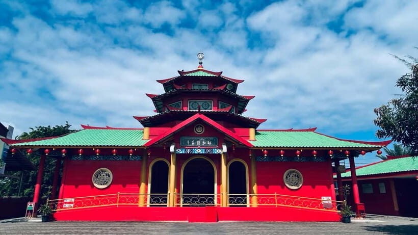 Batam Day Tour with Singapore ferry ticket, massage & lunch - Introduction