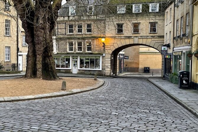 BATH: 2-Hour Bath Walking Tour of Bridgerton Filming Locations - Insight Into Early 1800S English Aristocratic Life