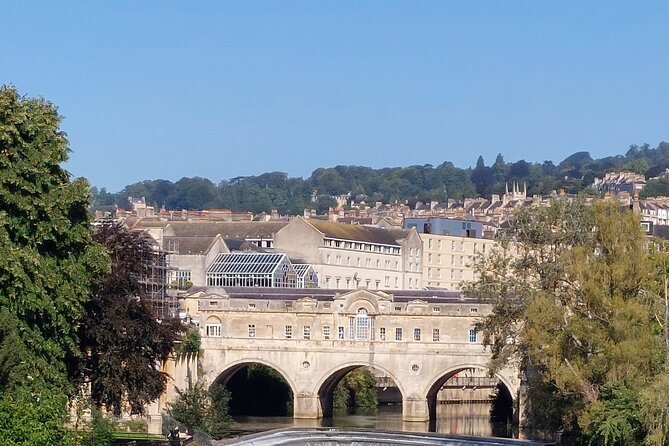 Bath and Cotswolds Guided Tour From London - Taking in Cotswolds Charm