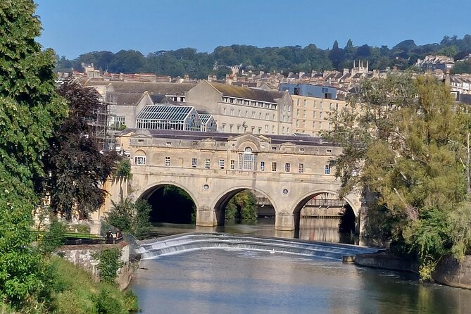 Bath and Cotswolds Guided Tour From London - Tour Capacity and Accessibility