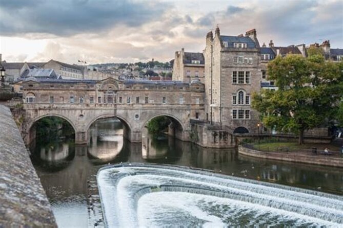 Bath: Guided Tour of Historic Sights & Pubs - Taking in Baths Rich Cultural Heritage