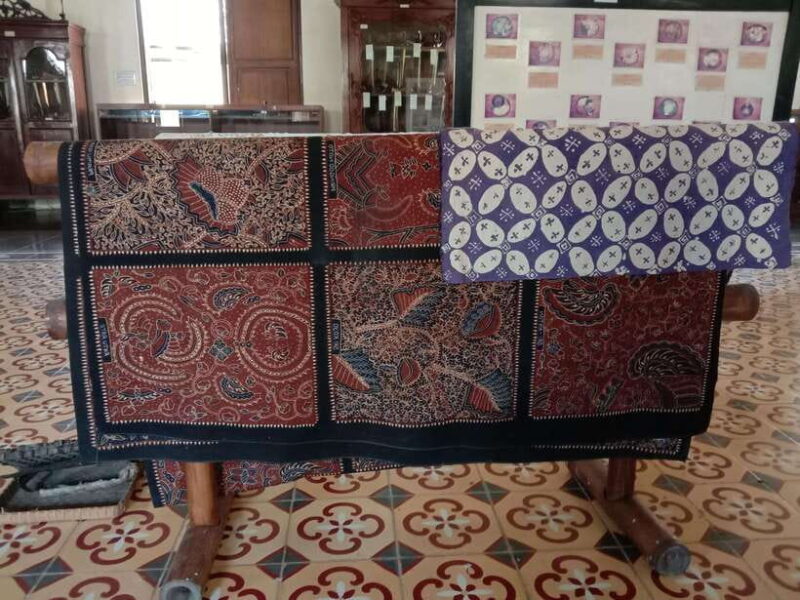 Batik & Pottery Making at Borobudur Village - Key Points