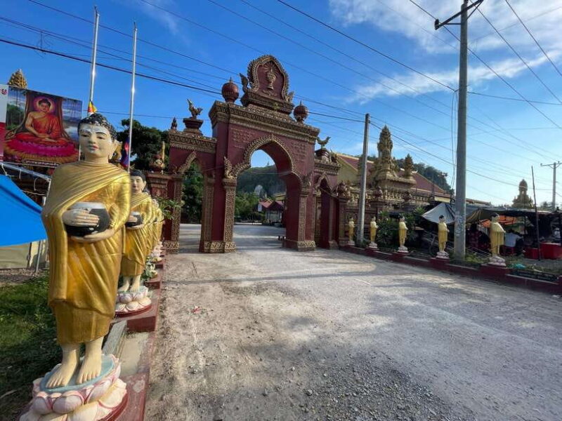 Battambang: Bamboo Train and Bat Cave from Siem Reap - Why This Tour Works