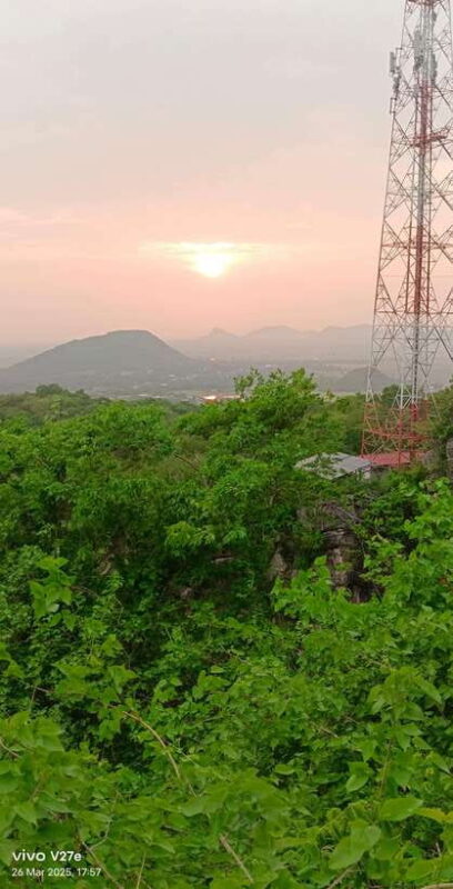 Battambang,Tuktuk and kayak, BambooTrain ,Wat Banan,Bat cave - Key Points