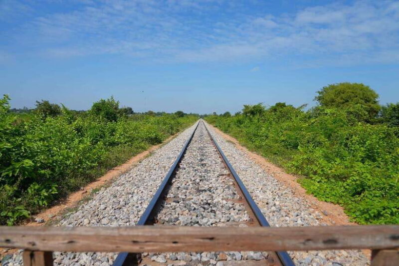 Battambang,Tuktuk and kayak, BambooTrain ,Wat Banan,Bat cave - Final Thoughts