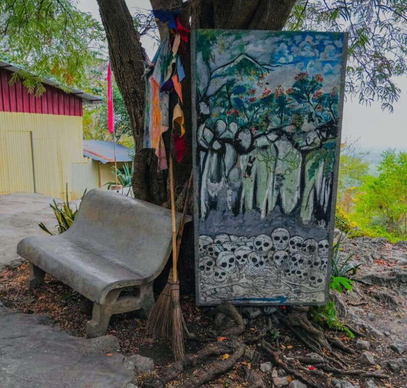 Battambang,Tuktuk and kayak, BambooTrain ,Wat Banan,Bat cave - FAQ