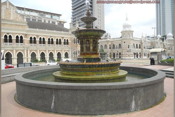 Batu Cave Tour and Kuala Lumpur City Exploration Tour ( 2 in 1 ) - The Practical Side: Transportation, Guides, and Value
