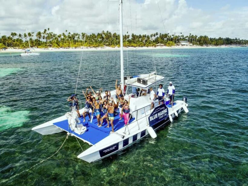 Bávaro: Punta Cana Catamaran Tour with Open Bar and Snacks - The Open Bar and Snacks