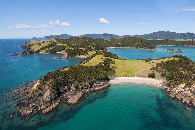 Bay of Islands 2-Day Small Group Tour & Cruise from Auckland - Key Points