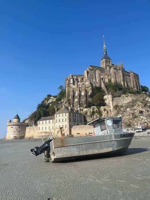 Bay of Mont Saint-Michel : Quicksands + See The Tide Coming - Who Will Love This Tour?