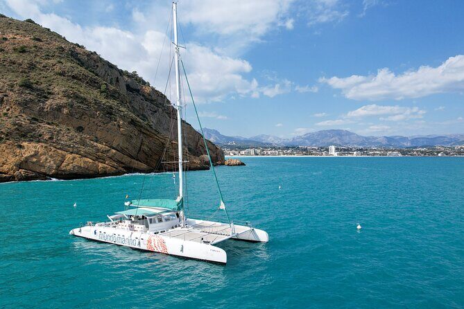 Bay trip in Calpe or Altea with a sailing catamaran - Who Will Enjoy This Tour?