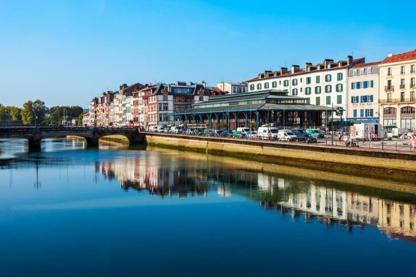 Bayonne: Outdoor Escape Game Discover Bayonne - Txokolatea - Exploring the Experience in Detail
