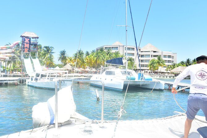 Beach Club and Isla Mujeres Catamaran Tour from Cancun - The Beach Club Experience at El Pescador