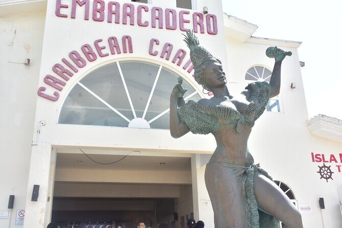 Beach Club and Isla Mujeres Catamaran Tour from Cancun - Free Time on Isla Mujeres
