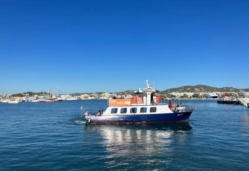 Beach "HOPPING" Ibiza ( Town ) - Figueretas - Playa d" Bossa - Practical Details and What You Should Know