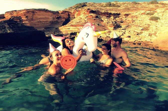 Beach Tours Mallorca. The Happy Vans. - Meeting and Pickup Information