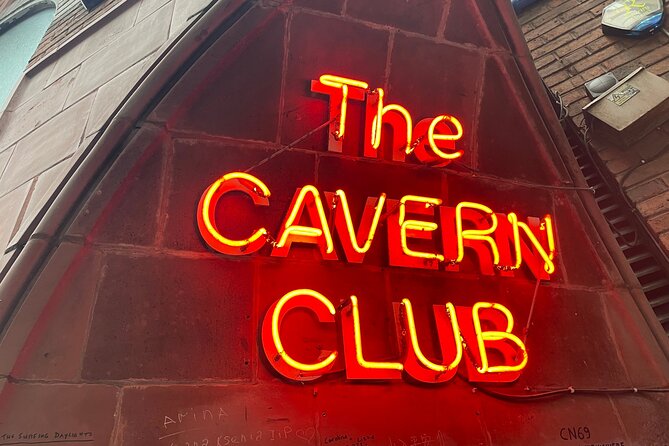 Beatles Guided Walking Tour in Liverpool - Group Size and Accessibility