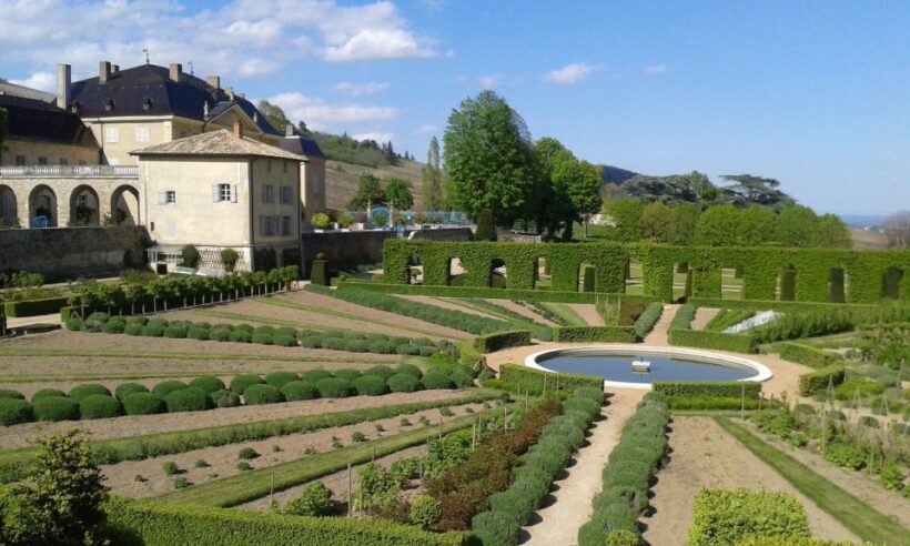 Beaujolais - Pérouges : Full Day Shared Trip - Key Points