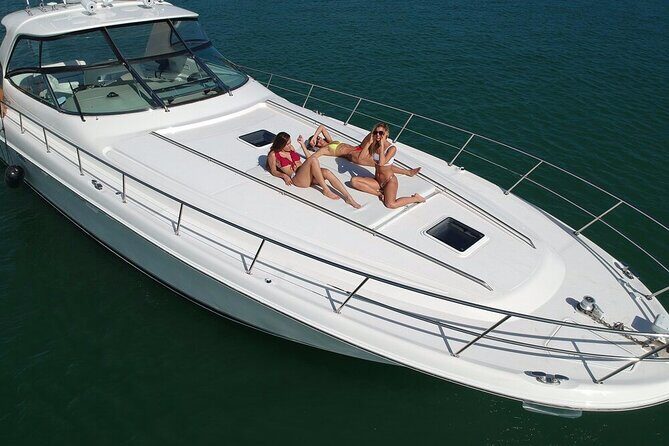 Beautiful SUNDANCER 60ft Private yacht / 18PAX 25P15 - The Allure of a Private Yacht Near Cancun