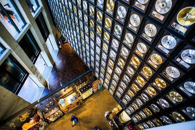 Before-Open Guided Tour & Admission to Country Music Hall of Fame - An In-Depth Look at the Experience