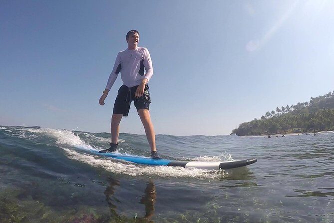 Beginner surf lesson private class - Adult - What to Expect from Your Lombok Surf Lesson