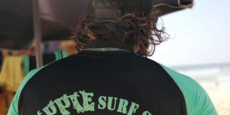 Beginner Surfing Lesson and surfguide - FAQ