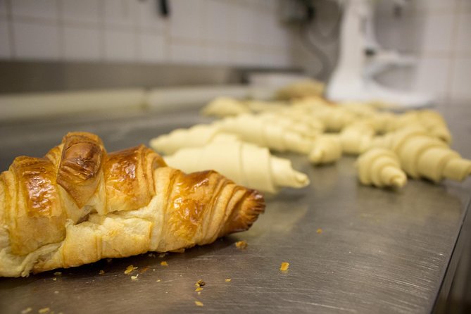 Behind the Scenes of a Boulangerie: French Bakery Tour in Paris - Secrets of French Bread Making