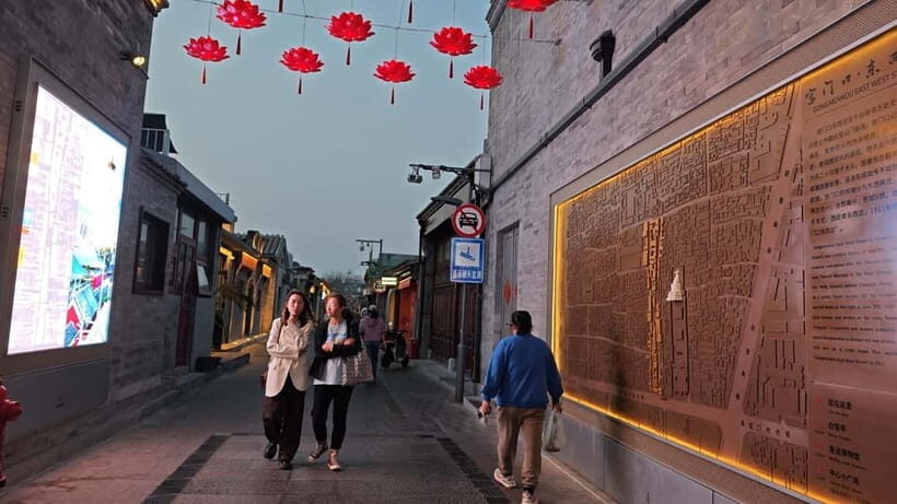 Beijing: 2.5-Hour Walking Tour of Historic Landmarks - Navigating the City with Confidence