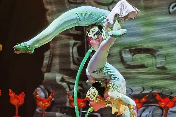 Beijing Acrobatics Ticket - The Venue: Red Theatre in Beijing’s Dongcheng District