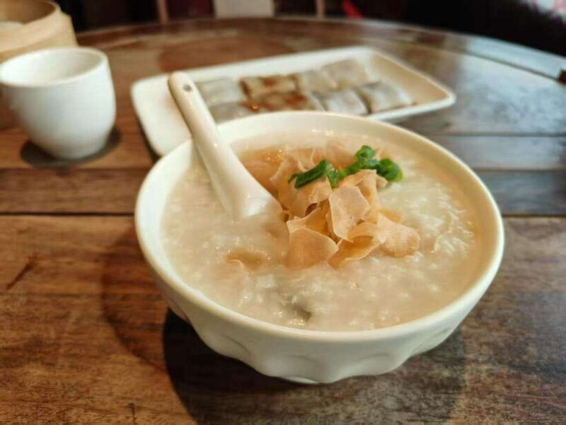 Beijing: Dim Sum Breakfast & Hutong History Tour - Walking Through Wudaoying Hutong