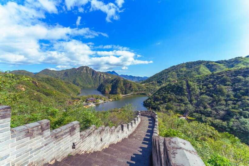 Beijing: Huanghuacheng Lakeside Great Wall Bus/Private Tour - The Two Tour Options: What’s Best for You?
