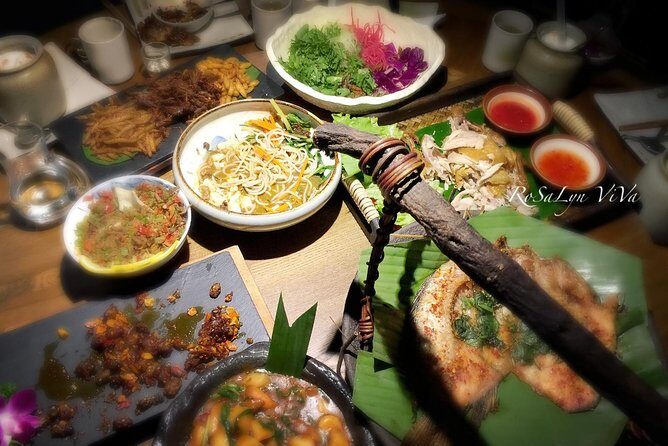 Beijing Hutong Night Tour with Yunnan Style Dinner and Chartered Boat Ride at Houhai Lake - Final Thoughts