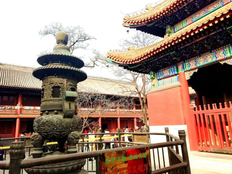Beijing lama Temple Or Confucius Temple Tickets Reservation - The Experience at the Lama Temple