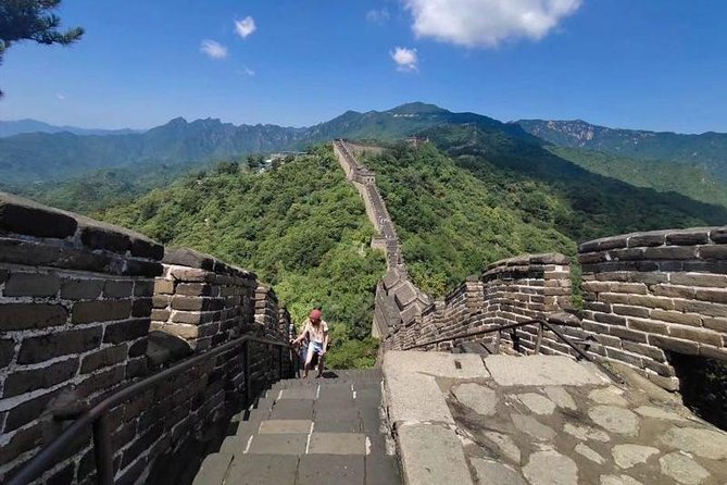 Beijing Layover Private Tour: Mutianyu Great Wall with Round-trip Airport Transfer - What to Expect from the Tour