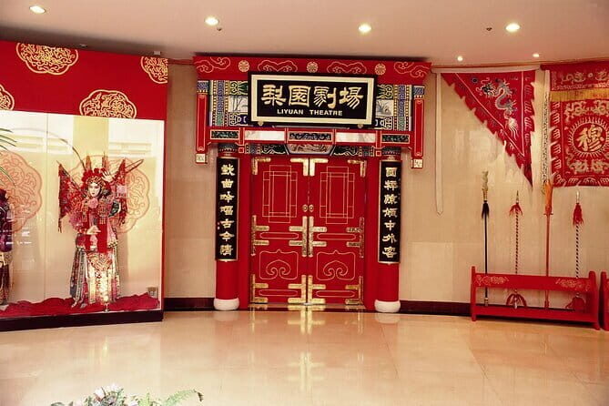 Beijing Opera Show in the Liyuan Theatre with guide and Transfer - A Closer Look at the Experience