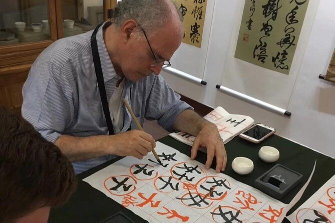 Beijing Private Culture Tour: Chinese Calligraphy Class and Mutianyu Great Wall with Cable Car Ride - Exploring the Mutianyu Great Wall