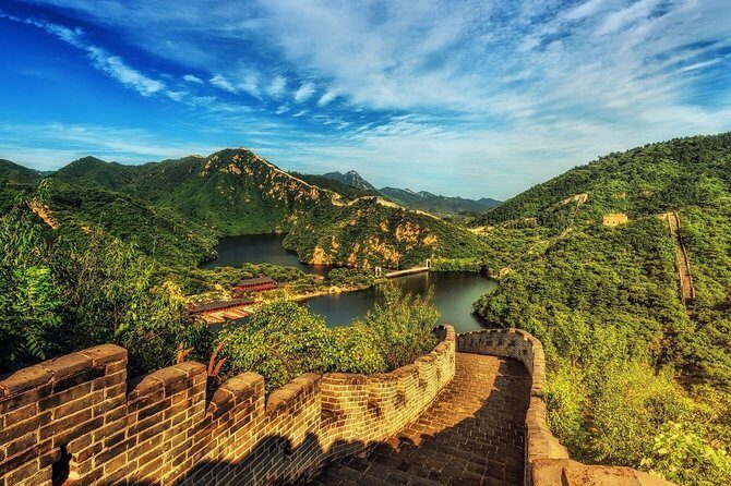 Beijing Private One Day Tour to Visit Badaling Great Wall and Ming Dynasty Tombs - What Travelers Say