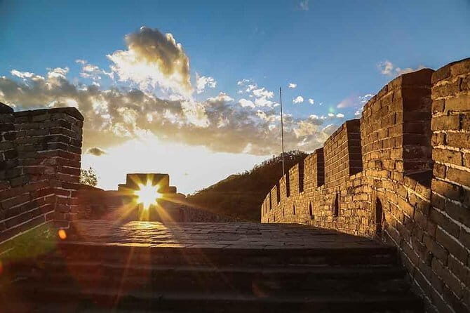 Beijing Private Tour: Mutianyu Great Wall, 798 Art Zone + Folk Art Show with Tea - FAQ
