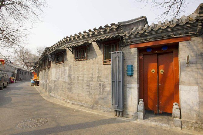 Beijing Private Tour with Lama Temple, Temple of Confucius, Hutong+Cricket Show - What’s Included and What to Consider