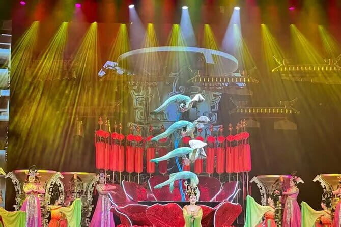 Beijing Red theatre Acrobatics Show Ticket - The Experience at a Glance