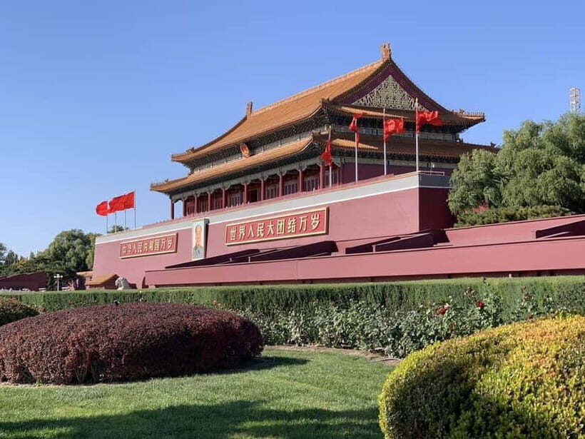 Beijing: The Forbidden City or Tiananmen Square Entry Ticket - Exploring the Experience