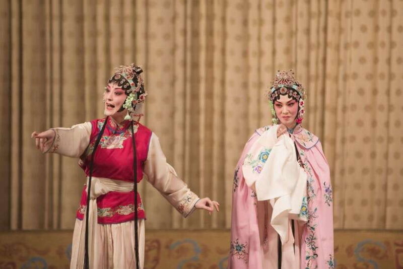 Beijing: Traditional Cultural Show Peking Opera Tickets - The Experience: Authentic, Engaging, and Informative