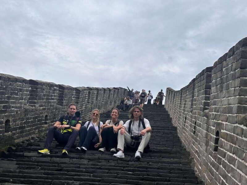 Beijing:Mutianyu GreatWall+Ming Tomb Private Tour - Lunch Break and Relaxation